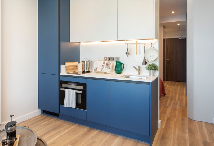 Roomy 1 - Exclusive Croydon Studio Apartments | Enclave