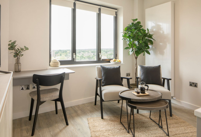 Roomy 1 - Exclusive Croydon Studio Apartments | Enclave